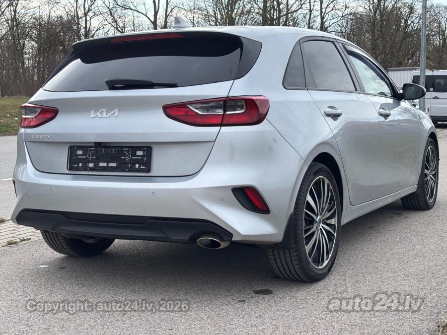 Grey Kia Ceed 2023 in Viljandi, with an engine capacity of 1.60 L and mileage of 57 thousand km for 16999 €, photo 5 on AUTOMOTO.COM.LV