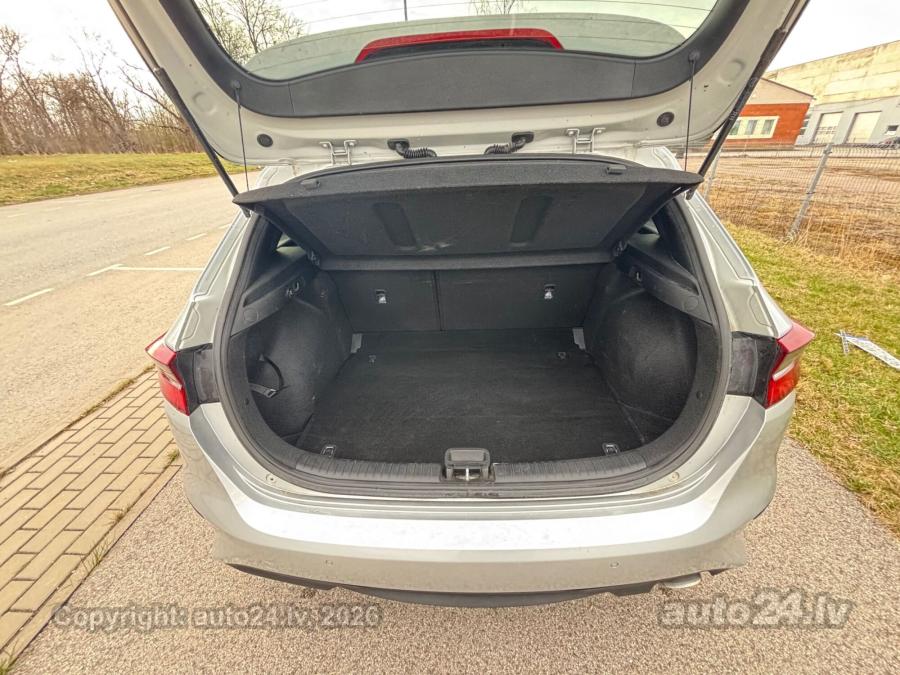 Grey Kia Ceed 2023 in Viljandi, with an engine capacity of 1.60 L and mileage of 57 thousand km for 16999 €, photo 15 on AUTOMOTO.COM.LV