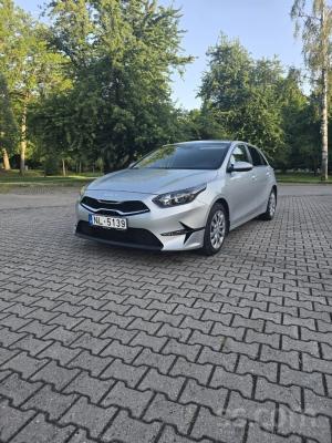 Pelēks Kia Ceed 2023 Ventspils, ar dzinēja tilpumu 1.60 L un nobraukumu 65 tūkst. km par 15450 €, foto  vietnē AUTOMOTO.COM.LV