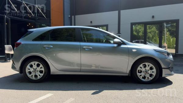 Pelēks Kia Ceed 2023 Rīga, ar dzinēja tilpumu 1.50 L un nobraukumu 66 tūkst. km par 15700 €, foto 2 vietnē AUTOMOTO.COM.LV