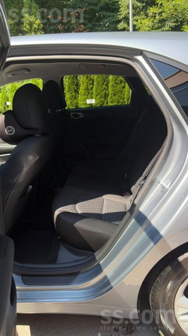 Pelēks Kia Ceed 2023 Rīga, ar dzinēja tilpumu 1.50 L un nobraukumu 66 tūkst. km par 15700 €, foto 9 vietnē AUTOMOTO.COM.LV