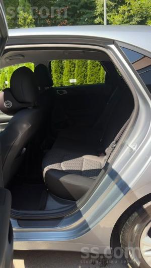 Pelēks Kia Ceed 2023 Rīga, ar dzinēja tilpumu 1.50 L un nobraukumu 66 tūkst. km par 15700 €, foto 10 vietnē AUTOMOTO.COM.LV
