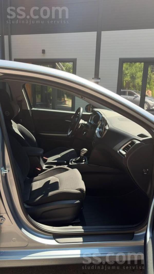 Pelēks Kia Ceed 2023 Rīga, ar dzinēja tilpumu 1.50 L un nobraukumu 66 tūkst. km par 15700 €, foto 10 vietnē AUTOMOTO.COM.LV