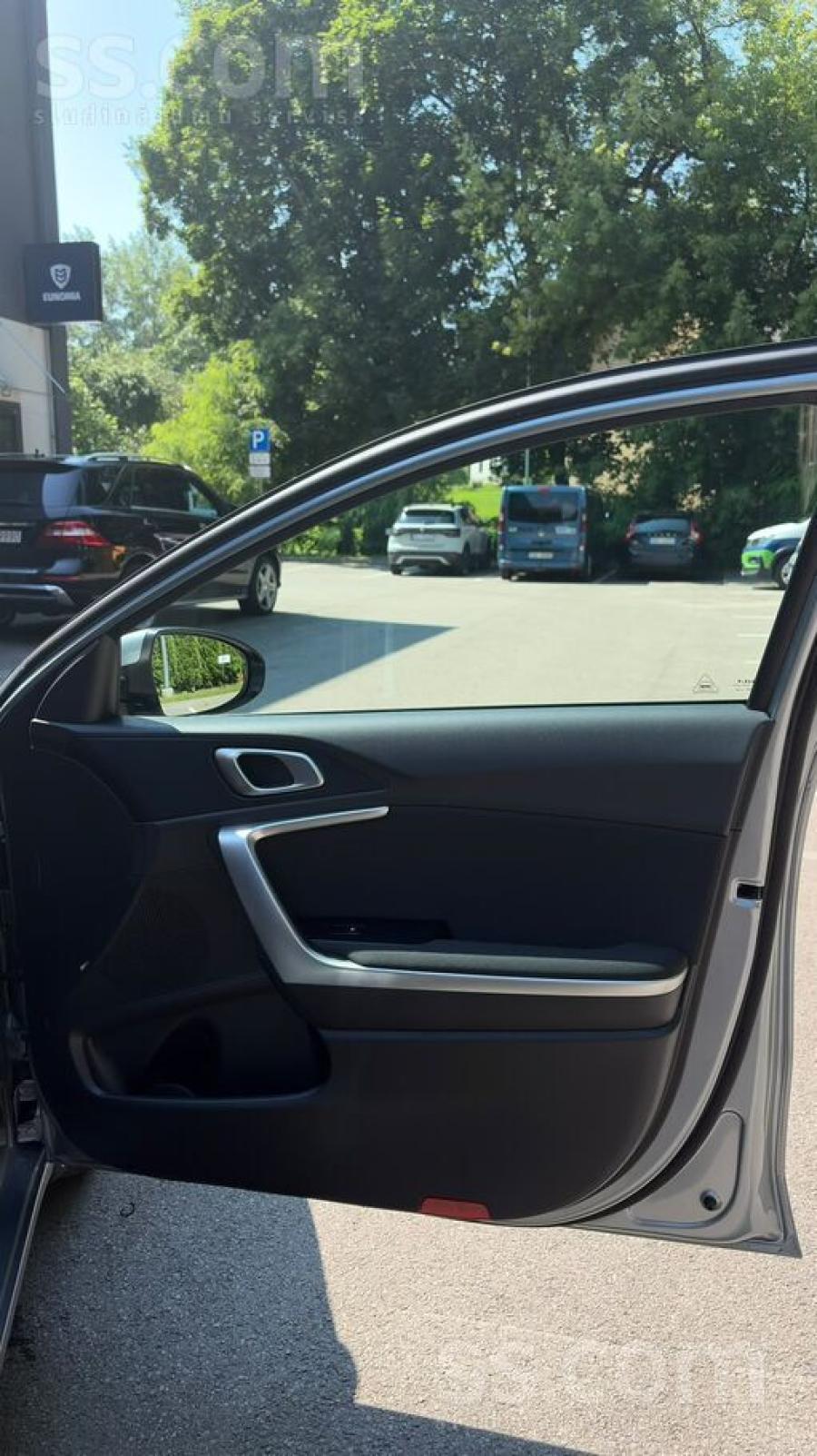 Pelēks Kia Ceed 2023 Rīga, ar dzinēja tilpumu 1.50 L un nobraukumu 66 tūkst. km par 15700 €, foto 12 vietnē AUTOMOTO.COM.LV