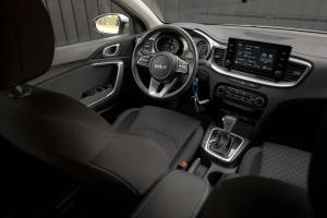 Grey Kia Ceed 2023 in Jelgava, with an engine capacity of 1.60 L and mileage of 60 thousand km for 16500 €, photo 16 on AUTOMOTO.COM.LV