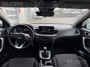 Grey Kia Ceed 2023 in Cesis, with an engine capacity of 1.50 L and mileage of 55 thousand km for 16620 €, photo 10 on AUTOMOTO.COM.LV