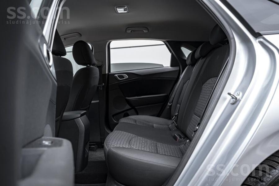 Pelēks Kia Ceed 2023 Rīga, ar dzinēja tilpumu 1.60 L un nobraukumu 45 tūkst. km par 15500 €, foto 12 vietnē AUTOMOTO.COM.LV