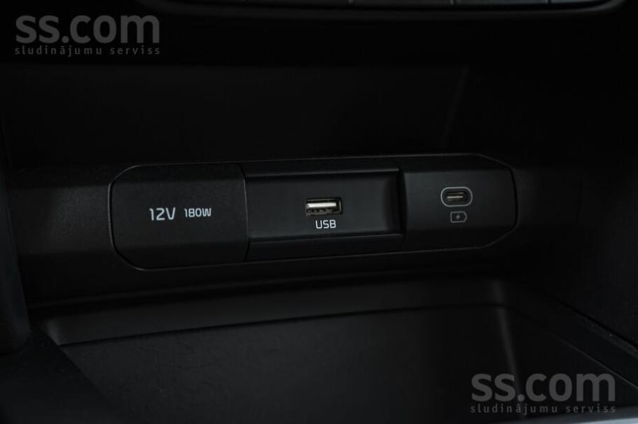 Pelēks Kia Ceed 2023 Rīga, ar dzinēja tilpumu 1.60 L un nobraukumu 45 tūkst. km par 15500 €, foto 24 vietnē AUTOMOTO.COM.LV