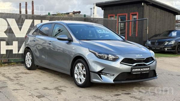 Pelēks Kia Ceed 2023 Liepāja, ar dzinēja tilpumu 1.50 L un nobraukumu 42 tūkst. km par 17325 €, foto 3 vietnē AUTOMOTO.COM.LV