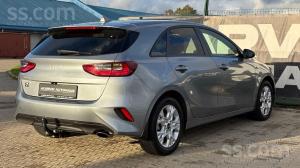 Pelēks Kia Ceed 2023 Liepāja, ar dzinēja tilpumu 1.50 L un nobraukumu 42 tūkst. km par 17325 €, foto 5 vietnē AUTOMOTO.COM.LV