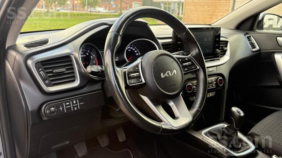 Pelēks Kia Ceed 2023 Liepāja, ar dzinēja tilpumu 1.50 L un nobraukumu 42 tūkst. km par 17325 €, foto 14 vietnē AUTOMOTO.COM.LV