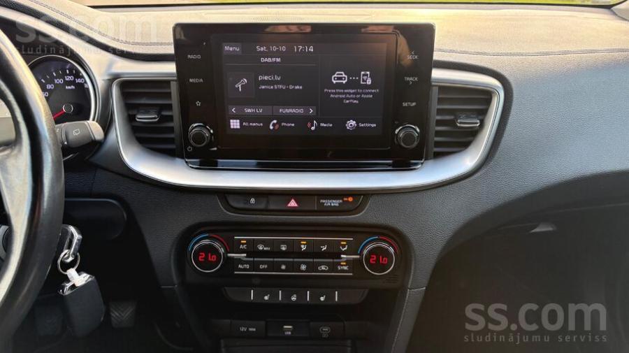 Pelēks Kia Ceed 2023 Liepāja, ar dzinēja tilpumu 1.50 L un nobraukumu 42 tūkst. km par 17325 €, foto 16 vietnē AUTOMOTO.COM.LV