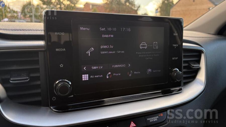 Pelēks Kia Ceed 2023 Liepāja, ar dzinēja tilpumu 1.50 L un nobraukumu 42 tūkst. km par 17325 €, foto 17 vietnē AUTOMOTO.COM.LV