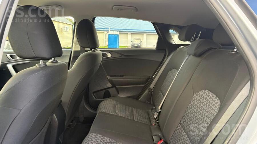 Pelēks Kia Ceed 2023 Liepāja, ar dzinēja tilpumu 1.50 L un nobraukumu 42 tūkst. km par 17325 €, foto 25 vietnē AUTOMOTO.COM.LV