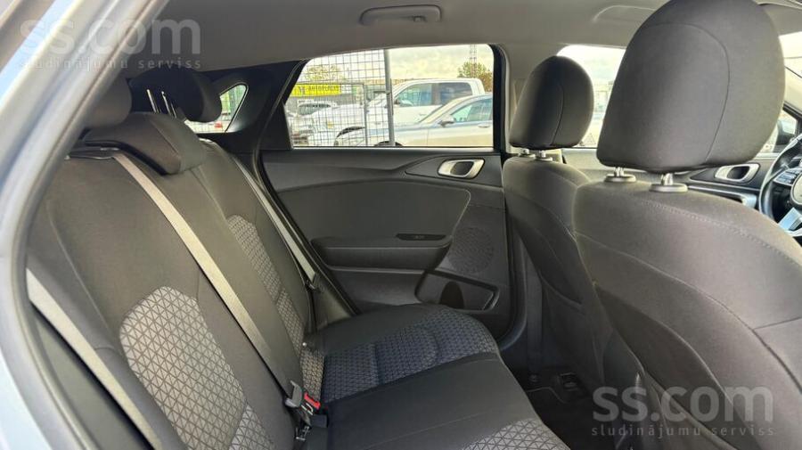 Pelēks Kia Ceed 2023 Liepāja, ar dzinēja tilpumu 1.50 L un nobraukumu 42 tūkst. km par 17325 €, foto 27 vietnē AUTOMOTO.COM.LV