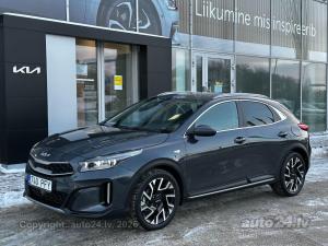 Pelēks Kia Ceed 2024 Tallina, ar dzinēja tilpumu 1.50 L un nobraukumu 21 tūkst. km par 23900 €, foto  vietnē AUTOMOTO.COM.LV