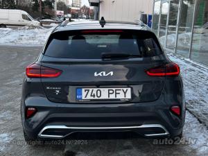 Pelēks Kia Ceed 2024 Tallina, ar dzinēja tilpumu 1.50 L un nobraukumu 21 tūkst. km par 23900 €, foto 4 vietnē AUTOMOTO.COM.LV