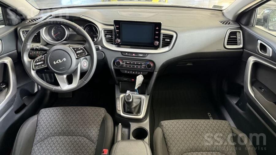 Pelēks Kia Ceed 2024 Rīga, ar dzinēja tilpumu 1.00 L un nobraukumu 43 tūkst. km par 16900 €, foto 17 vietnē AUTOMOTO.COM.LV