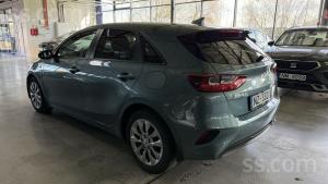 Pelēks Kia Ceed 2024 Rīga, ar dzinēja tilpumu 1.00 L un nobraukumu 38 tūkst. km par 15900 €, foto 4 vietnē AUTOMOTO.COM.LV
