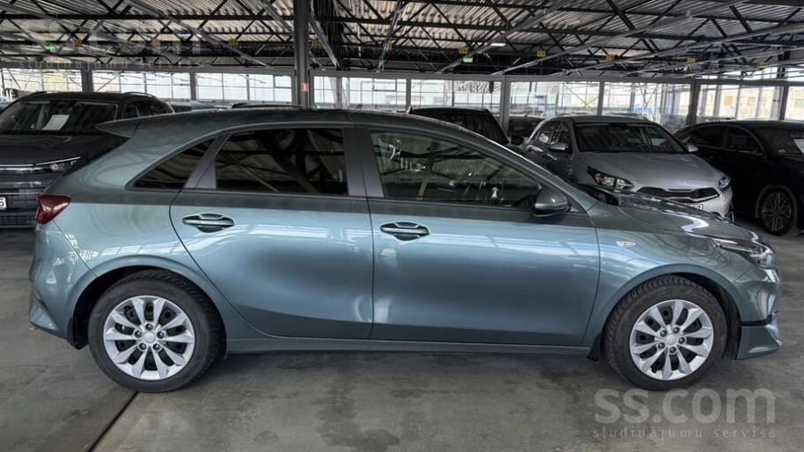 Pelēks Kia Ceed 2024 Rīga, ar dzinēja tilpumu 1.00 L un nobraukumu 38 tūkst. km par 15900 €, foto 6 vietnē AUTOMOTO.COM.LV