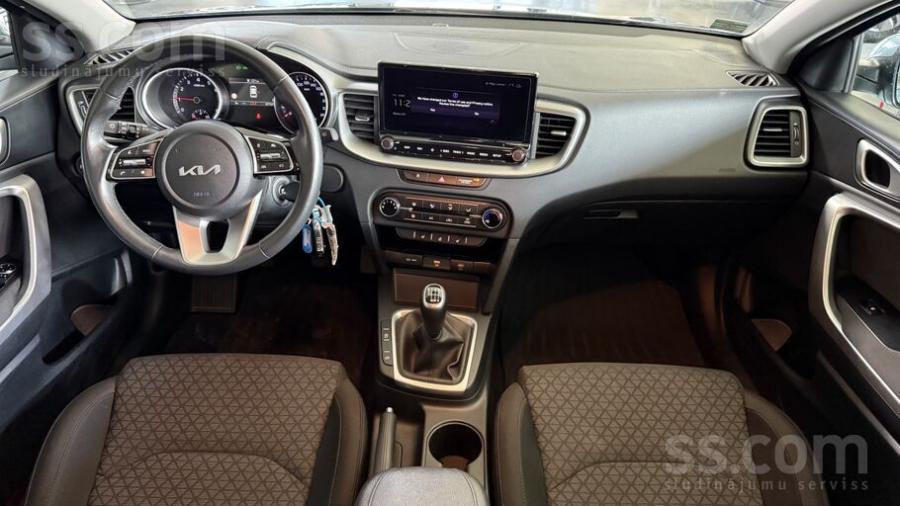 Pelēks Kia Ceed 2024 Rīga, ar dzinēja tilpumu 1.00 L un nobraukumu 38 tūkst. km par 15900 €, foto 17 vietnē AUTOMOTO.COM.LV