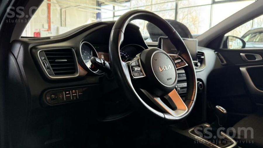 Pelēks Kia Ceed 2024 Rīga, ar dzinēja tilpumu 1.00 L un nobraukumu 38 tūkst. km par 15900 €, foto 18 vietnē AUTOMOTO.COM.LV