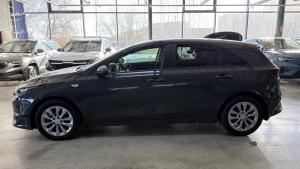 Pelēks Kia Ceed 2024 Rīga, ar dzinēja tilpumu 1.00 L un nobraukumu 43 tūkst. km par 1690000 €, foto  vietnē AUTOMOTO.COM.LV