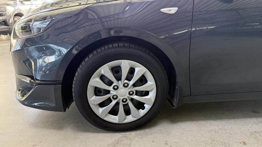 Pelēks Kia Ceed 2024 Rīga, ar dzinēja tilpumu 1.00 L un nobraukumu 43 tūkst. km par 1690000 €, foto 7 vietnē AUTOMOTO.COM.LV