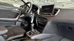 Pelēks Kia Ceed 2024 Rīga, ar dzinēja tilpumu 1.00 L un nobraukumu 38 tūkst. km par 1590000 €, foto 15 vietnē AUTOMOTO.COM.LV