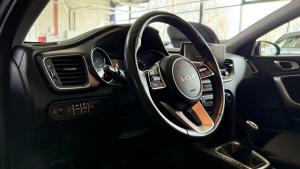 Pelēks Kia Ceed 2024 Rīga, ar dzinēja tilpumu 1.00 L un nobraukumu 38 tūkst. km par 1590000 €, foto 17 vietnē AUTOMOTO.COM.LV