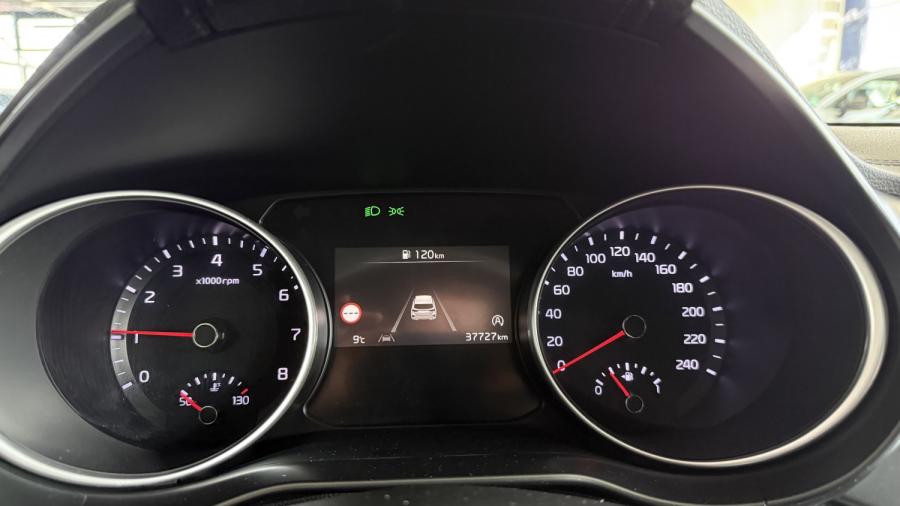 Pelēks Kia Ceed 2024 Rīga, ar dzinēja tilpumu 1.00 L un nobraukumu 38 tūkst. km par 1590000 €, foto 18 vietnē AUTOMOTO.COM.LV