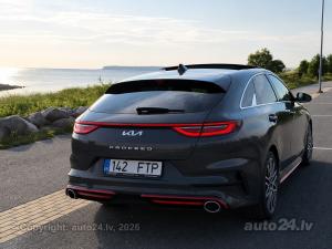 Pelēks Kia Ceed 2024 Tallina, ar dzinēja tilpumu 1.60 L un nobraukumu 30 tūkst. km par 29700 €, foto 4 vietnē AUTOMOTO.COM.LV
