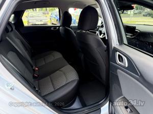 Pelēks Kia Ceed 2024 Tallina, ar dzinēja tilpumu 1.50 L un nobraukumu 29 tūkst. km par 16900 €, foto 6 vietnē AUTOMOTO.COM.LV