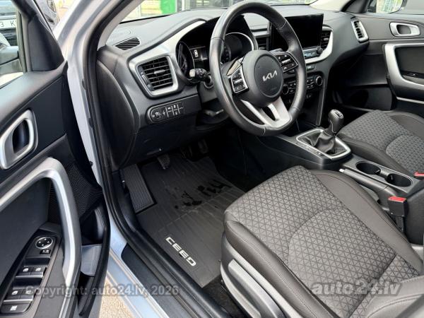 Grey Kia Ceed 2024 in Tallinn, with an engine capacity of 1.50 L and mileage of 29 thousand km for 16900 €, photo 7 on AUTOMOTO.COM.LV