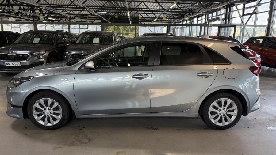 Pelēks Kia Ceed 2024 Rīga, ar dzinēja tilpumu 1.00 L un nobraukumu 50 tūkst. km par 16900 €, foto 1 vietnē AUTOMOTO.COM.LV