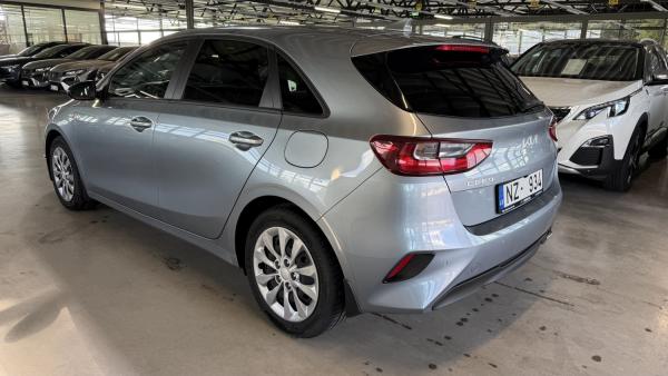 Grey Kia Ceed 2024 in Riga, with an engine capacity of 1.00 L and mileage of 50 thousand km for 16900 €, photo 5 on AUTOMOTO.COM.LV