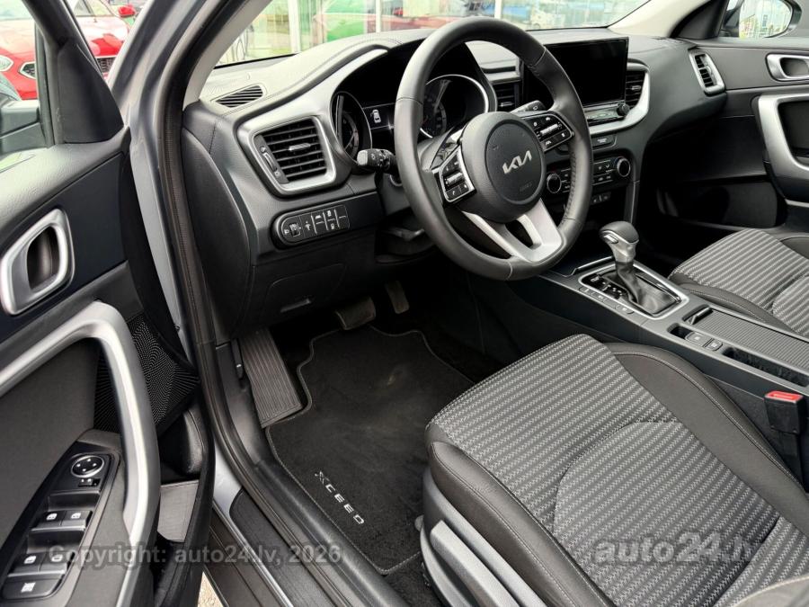 Pelēks Kia Ceed 2024 Tallina, ar dzinēja tilpumu 1.50 L un nobraukumu 39 tūkst. km par 21900 €, foto 8 vietnē AUTOMOTO.COM.LV