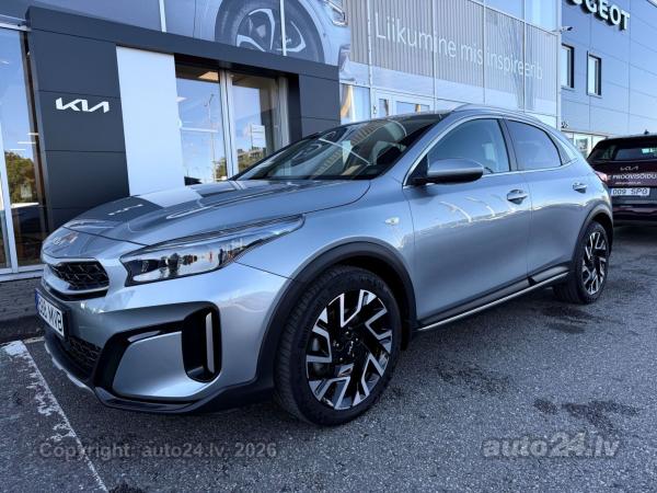 Pelēks Kia Ceed 2024 Tallina, ar dzinēja tilpumu 1.50 L un nobraukumu 48 tūkst. km par 21900 €, foto 1 vietnē AUTOMOTO.COM.LV