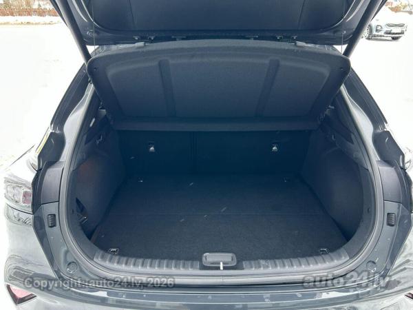 Grey Kia Ceed 2025 in Rakvere, with an engine capacity of 1.50 L and mileage of 6 thousand km for 27990 €, photo 11 on AUTOMOTO.COM.LV