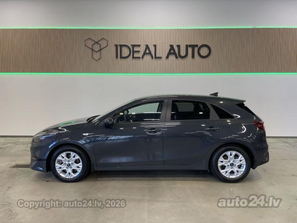 Grey Kia Ceed 2025 in Tallinn, with an engine capacity of 1.50 L and mileage of 32 thousand km for 21990 €, photo 3 on AUTOMOTO.COM.LV