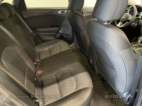 Grey Kia Ceed 2025 in Tallinn, with an engine capacity of 1.50 L and mileage of 32 thousand km for 21990 €, photo 10 on AUTOMOTO.COM.LV