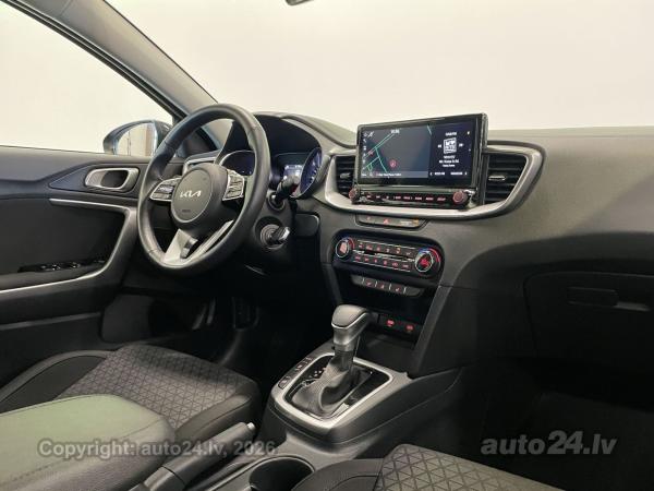 Grey Kia Ceed 2025 in Tallinn, with an engine capacity of 1.50 L and mileage of 32 thousand km for 21990 €, photo 11 on AUTOMOTO.COM.LV