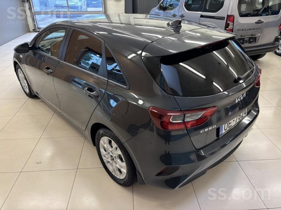 Pelēks Kia Ceed 2025 Rīga, ar dzinēja tilpumu 1.00 L un nobraukumu 31 tūkst. km par 17400 €, foto 4 vietnē AUTOMOTO.COM.LV