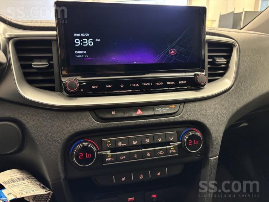 Pelēks Kia Ceed 2025 Rīga, ar dzinēja tilpumu 1.00 L un nobraukumu 31 tūkst. km par 17400 €, foto 16 vietnē AUTOMOTO.COM.LV