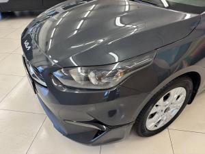 Grey Kia Ceed 2025 in Riga, with an engine capacity of 1.00 L and mileage of 26 thousand km for 17400 €, photo 7 on AUTOMOTO.COM.LV