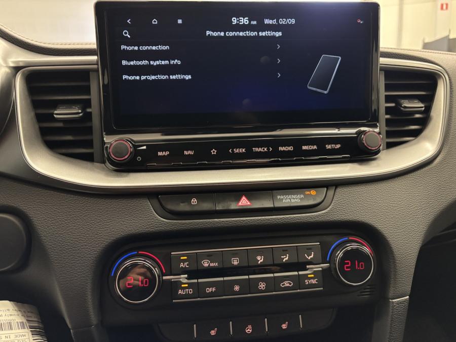 Grey Kia Ceed 2025 in Riga, with an engine capacity of 1.00 L and mileage of 26 thousand km for 17400 €, photo 19 on AUTOMOTO.COM.LV