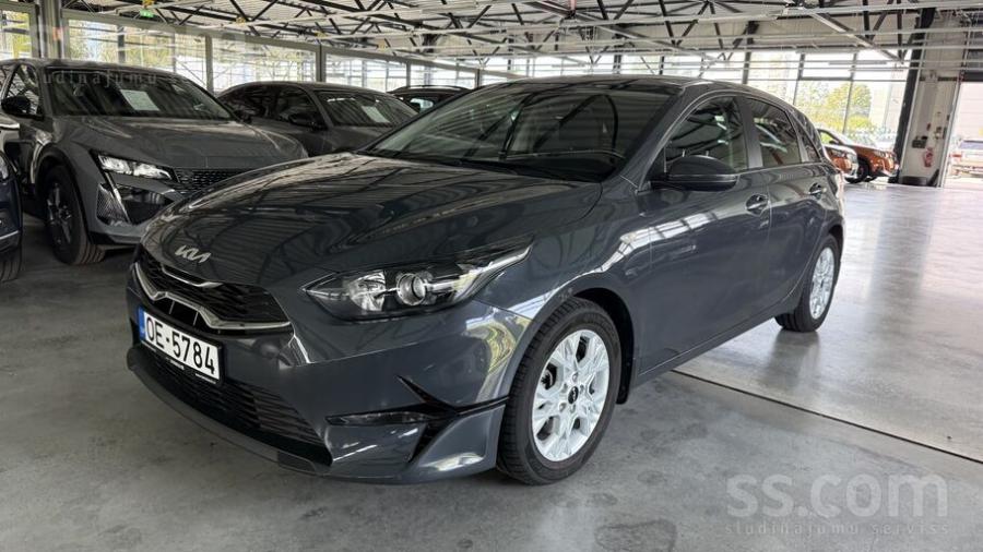 Grey Kia Ceed 2025 in Riga, with an engine capacity of 1.50 L and mileage of 26 thousand km for 18500 €, photo 1 on AUTOMOTO.COM.LV