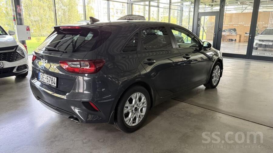 Grey Kia Ceed 2025 in Riga, with an engine capacity of 1.50 L and mileage of 26 thousand km for 18500 €, photo 6 on AUTOMOTO.COM.LV