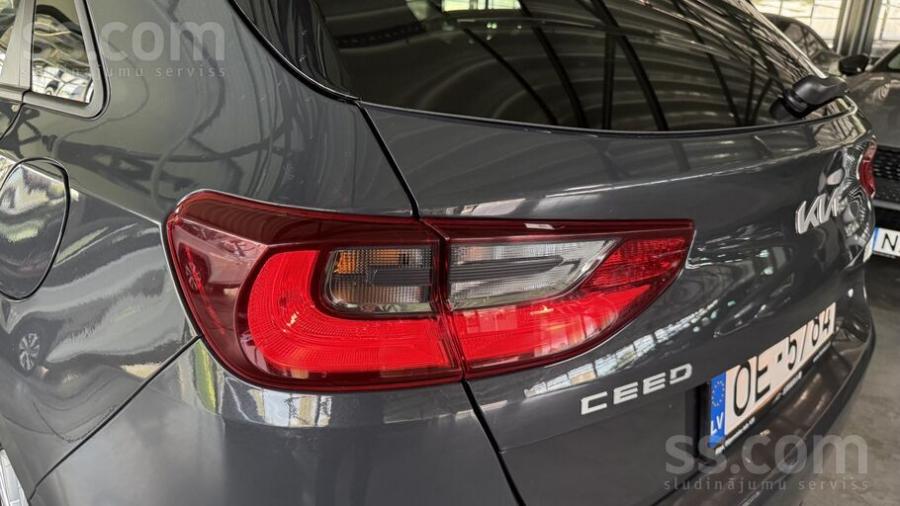 Grey Kia Ceed 2025 in Riga, with an engine capacity of 1.50 L and mileage of 26 thousand km for 18500 €, photo 12 on AUTOMOTO.COM.LV