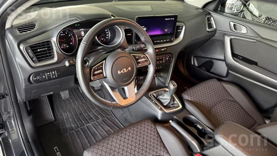 Grey Kia Ceed 2025 in Riga, with an engine capacity of 1.50 L and mileage of 26 thousand km for 18500 €, photo 14 on AUTOMOTO.COM.LV